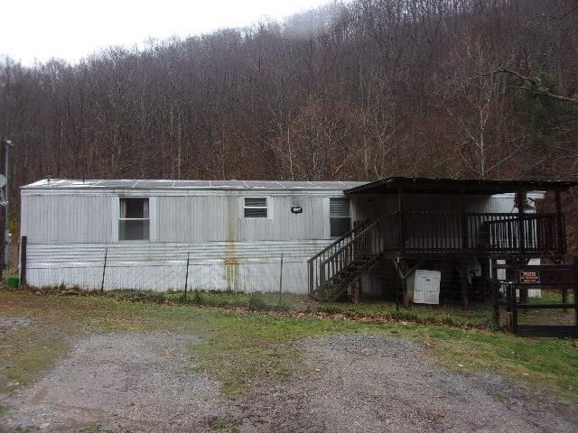 208 Walnut Creek Dr, Wayland, KY 41666 - See Est. Value, Schools & More