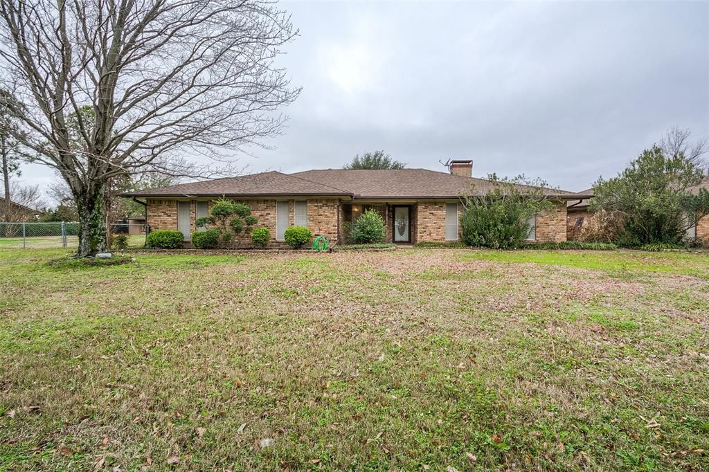 14060 County Road 945, Lavon, TX 75166 - See Est. Value, Schools & More