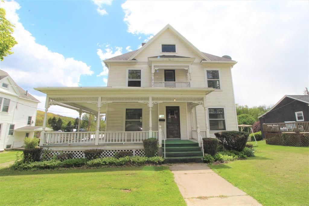 982 W Main St, Troy, PA 16947 | Trulia