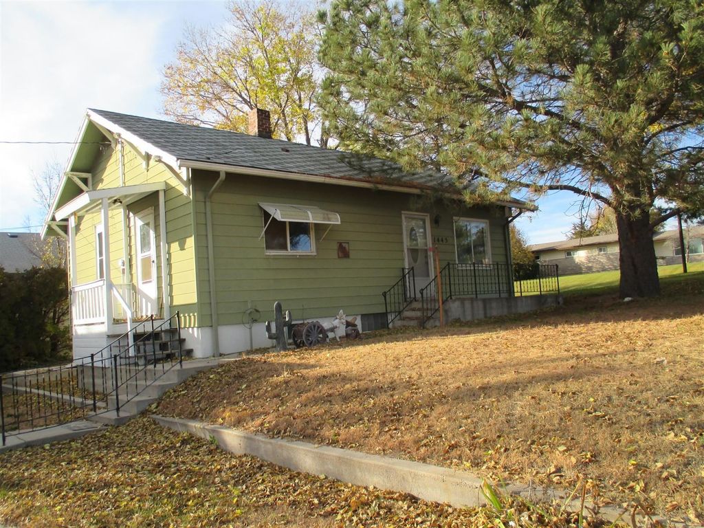 1445 Sheridan St, Potter, NE 69156 | MLS# 35570 | Trulia