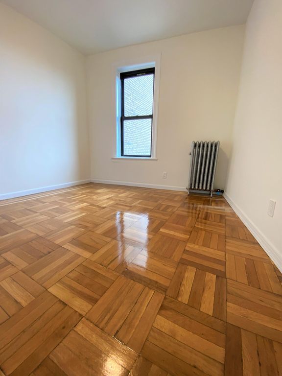 2605 Grand Concourse, Bronx, NY 10468 - See Est. Value, Schools & More