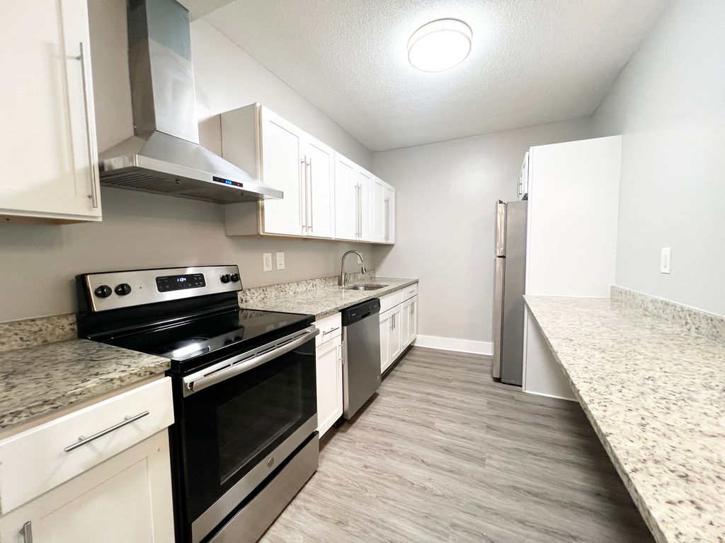 106 Kane St #70-C09, West Hartford, CT 06119 - See Est. Value, Schools ...