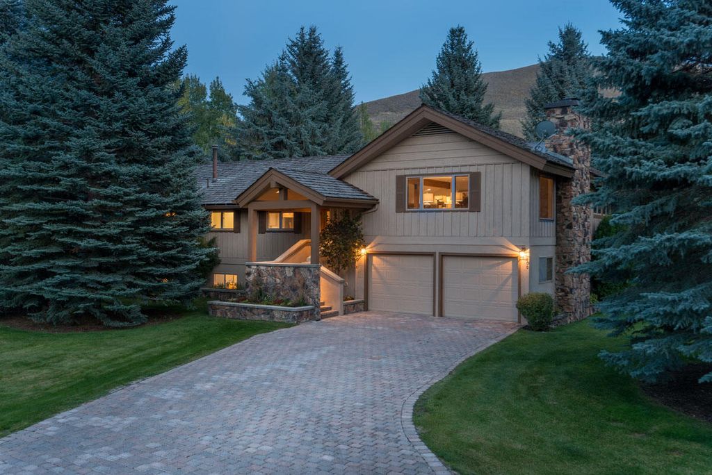 400 Fairway Rd, Sun Valley, ID 83353 | MLS# 24-332137 | Trulia