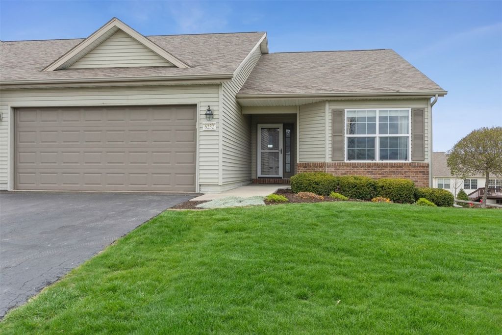 6232 Greenbriar Ln SW, Cedar Rapids, IA 52404 | Trulia
