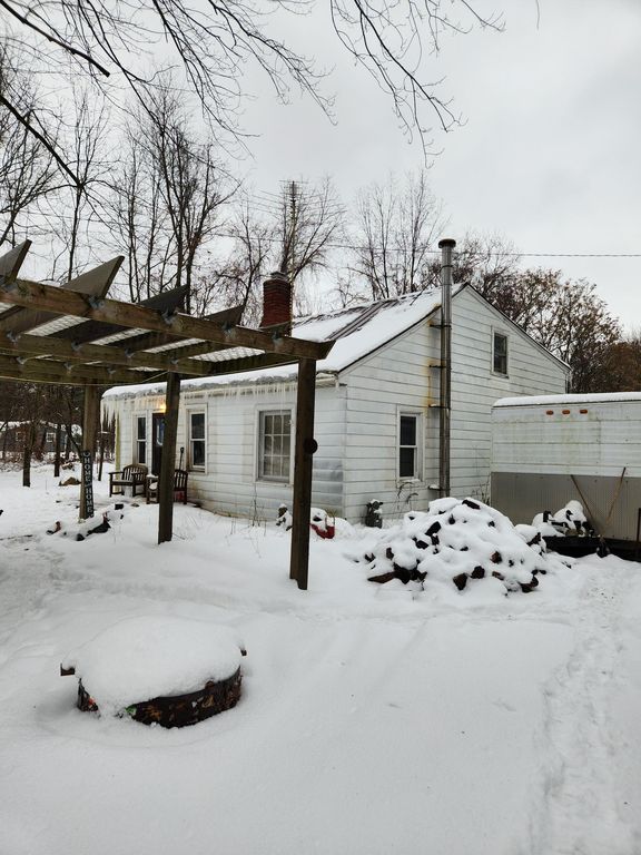 71263 State Line Rd, Edwardsburg, MI 49112 - See Est. Value, Schools & More