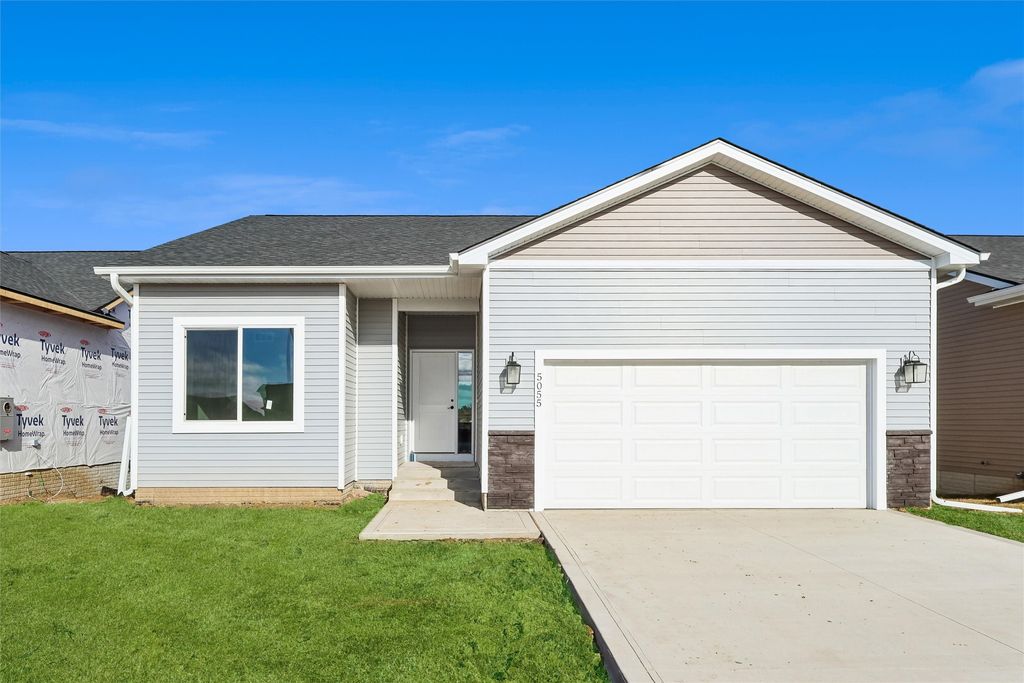5055 Synergy St, Van Meter, IA 50261 | MLS# 732935 - Trulia | Trulia