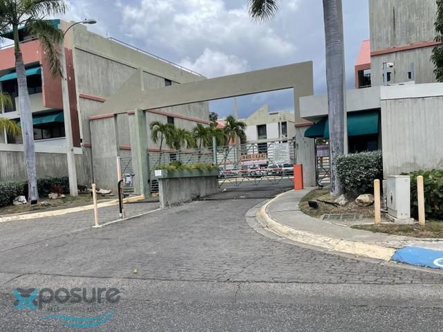 Edificio E Condominio Paseo De La Reina Apto #1902, Ponce, PR 00716 ...