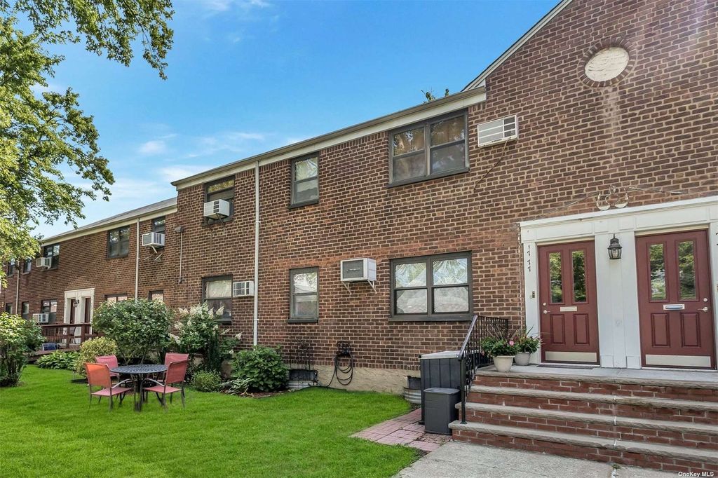 17-77 166 Street UNIT lower, Whitestone, NY 11357 | Trulia