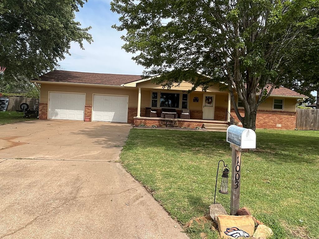 1003 N Anthony Ave, Anthony, KS 67003 - See Est. Value, Schools & More