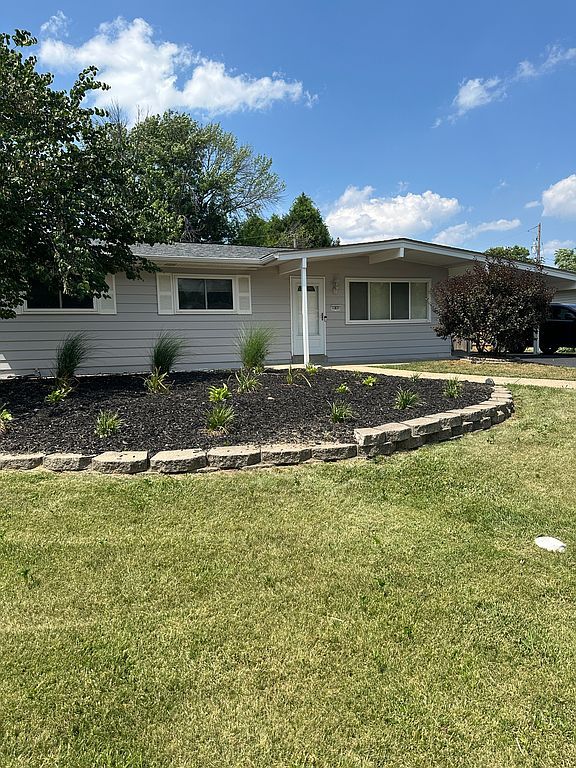 11837 Flushing Dr, Maryland Heights, MO 63043 - See Est. Value, Schools ...