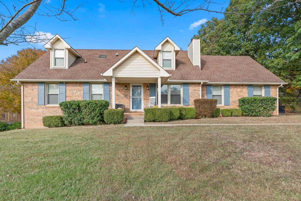 1013 Hillshire Dr, Clarksville, TN 37043 - See Est. Value, Schools & More