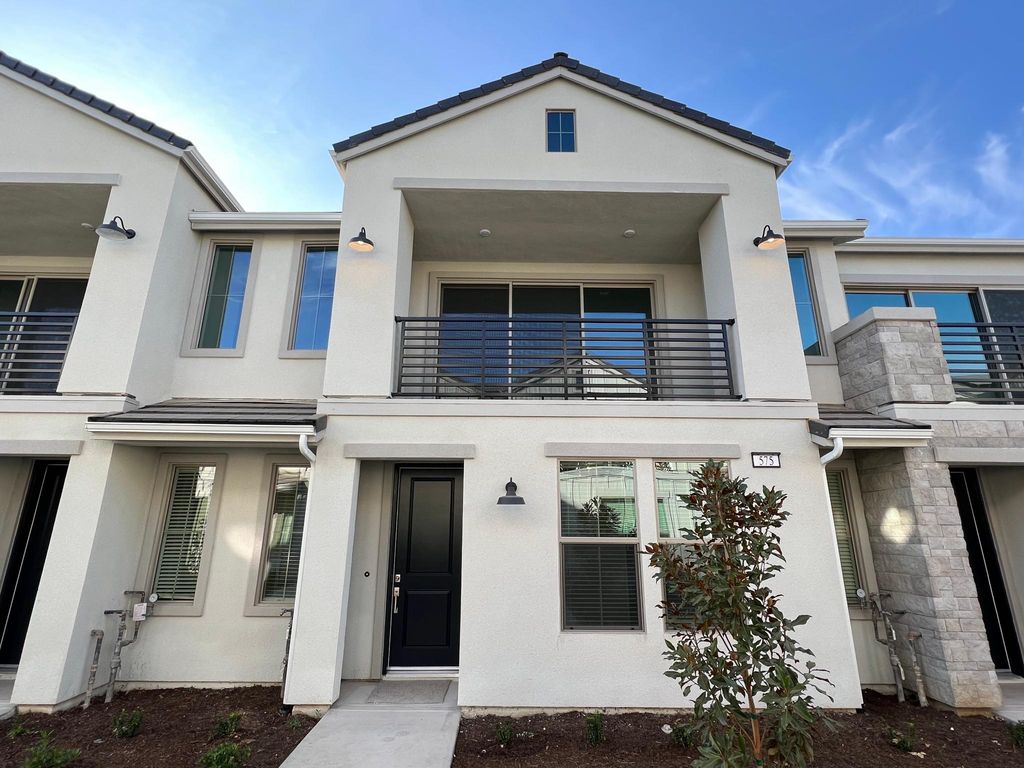 575 N Chapel, Clovis, CA 93611 - Trulia | Trulia