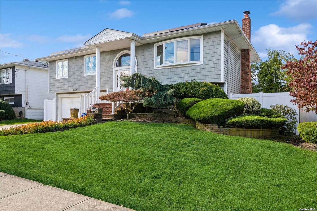 2934 Bond Drive, Merrick, NY 11566 | Trulia