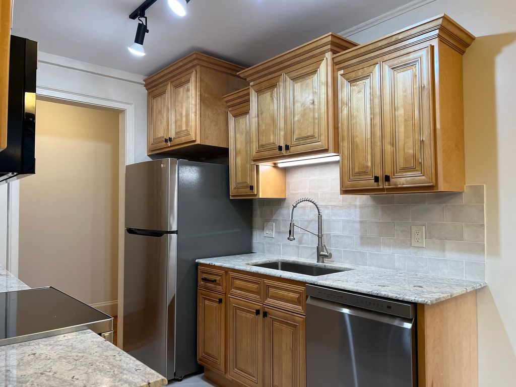 171-175 Linwood Ave #1D, Buffalo, NY 14209 | Trulia