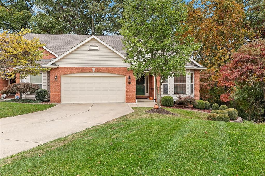 1957 Hawksbill Dr, Belleville, IL 62223 - See Est. Value, Schools & More