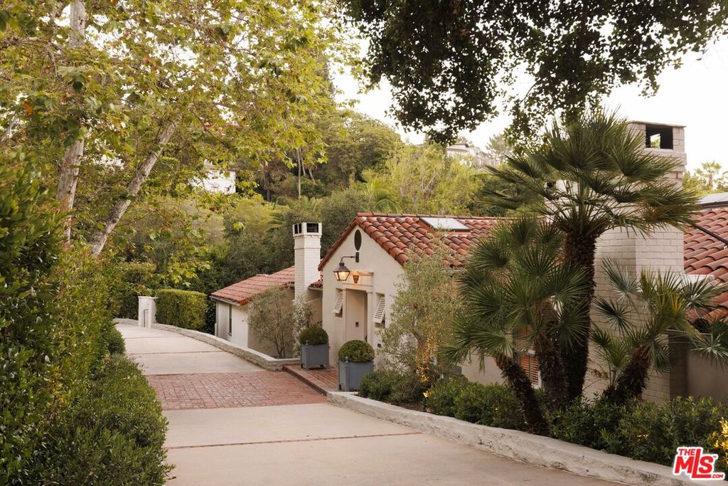 10770 Chalon Rd, Los Angeles, CA 90077 - See Est. Value, Schools & More