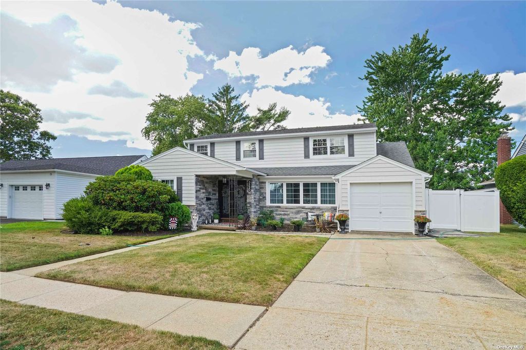 3520 Roger Drive, Wantagh, NY 11793 | Trulia