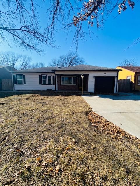 613 S Courtleigh Dr, Wichita, KS 67218 - See Est. Value, Schools & More