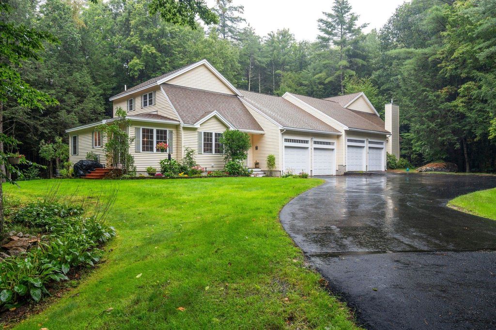 20 Ryan Road #A, Goffstown, NH 03045 - See Est. Value, Schools & More