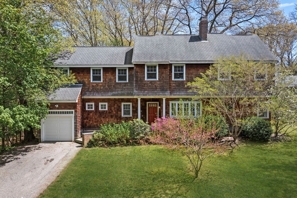 46 Lincoln Ave, South Hamilton, MA 01982 - See Est. Value, Schools & More