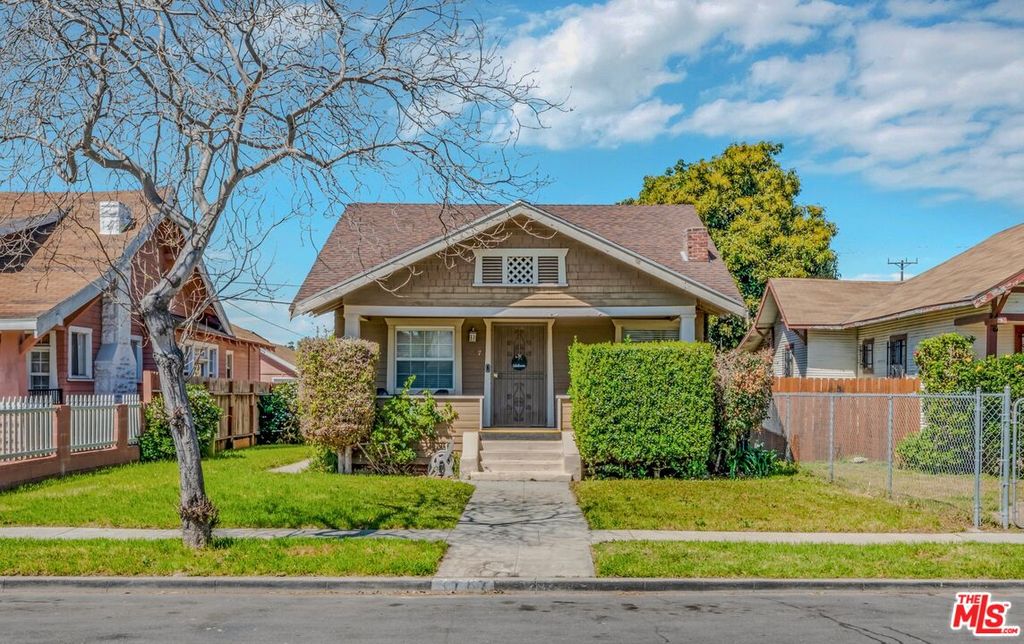 3787 S La Salle Ave, Los Angeles, CA 90018 - See Est. Value, Schools & More