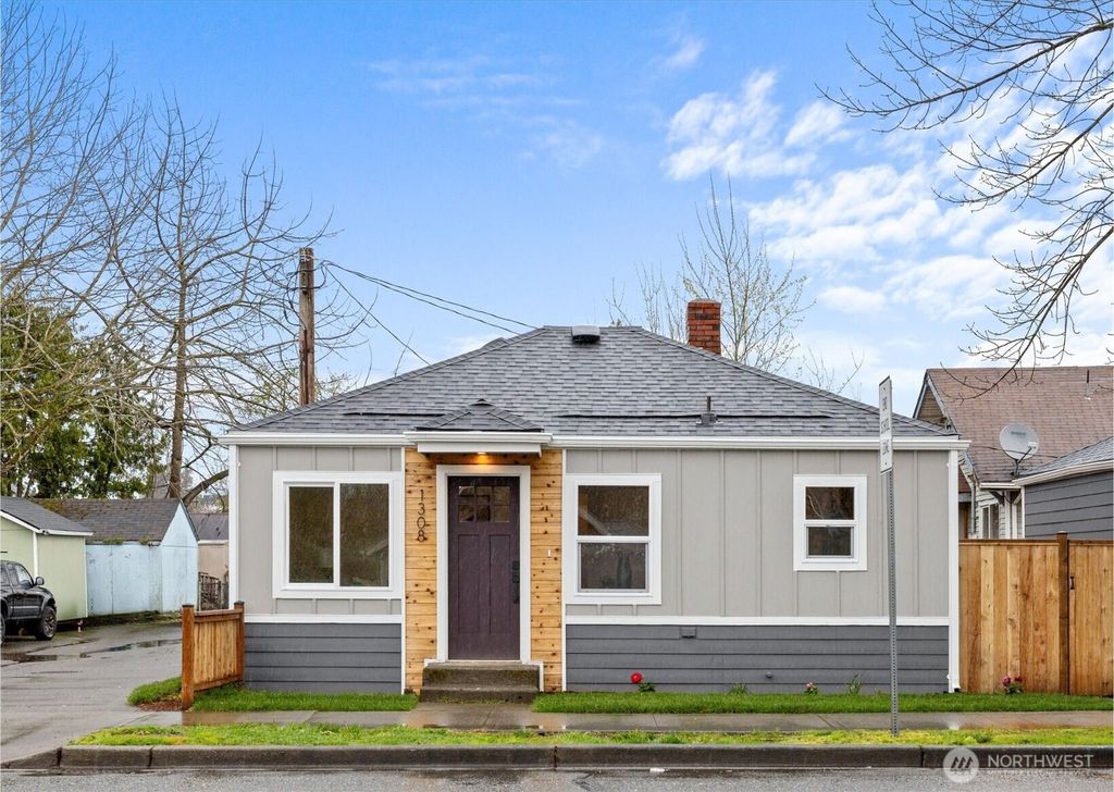 1308 N 3rd Street, Renton, WA 98057 | MLS# 2354349 | Trulia