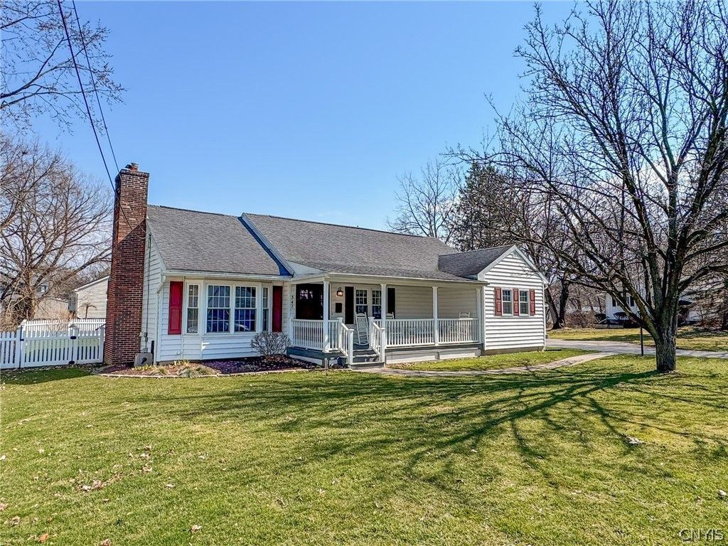 342 N Hoopes Ave, Auburn, NY 13021 - See Est. Value, Schools & More