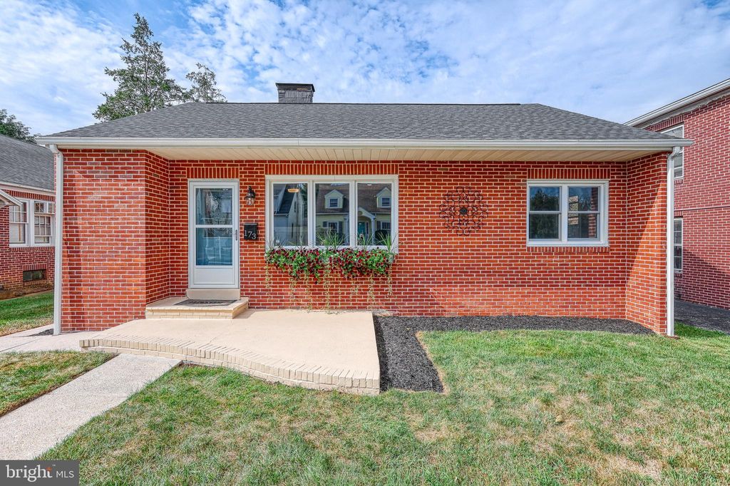 173 2nd Ave, Hanover, PA 17331 - See Est. Value, Schools & More