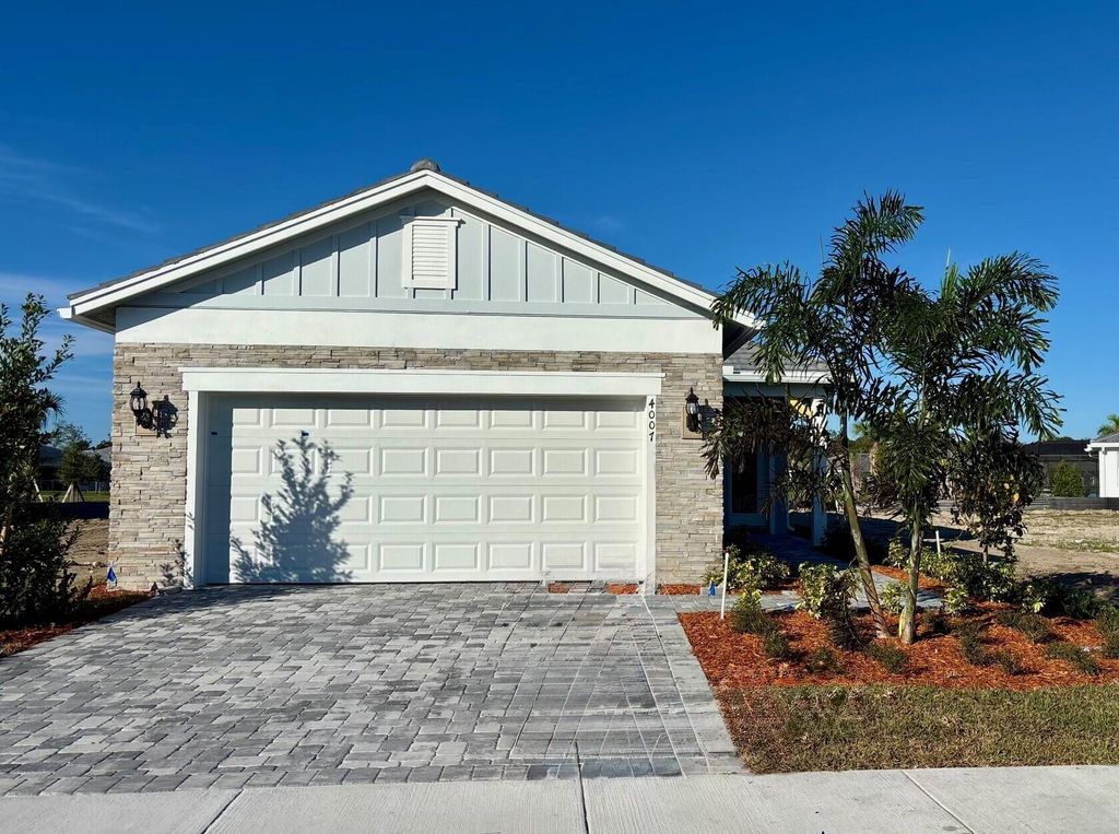 4007 Russell Court #Compass 137, Vero Beach, FL 32960 | MLS# RX ...
