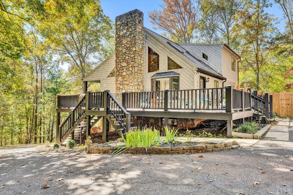 5600 Old Cifax Rd, Goode, VA 24556 - See Est. Value, Schools & More