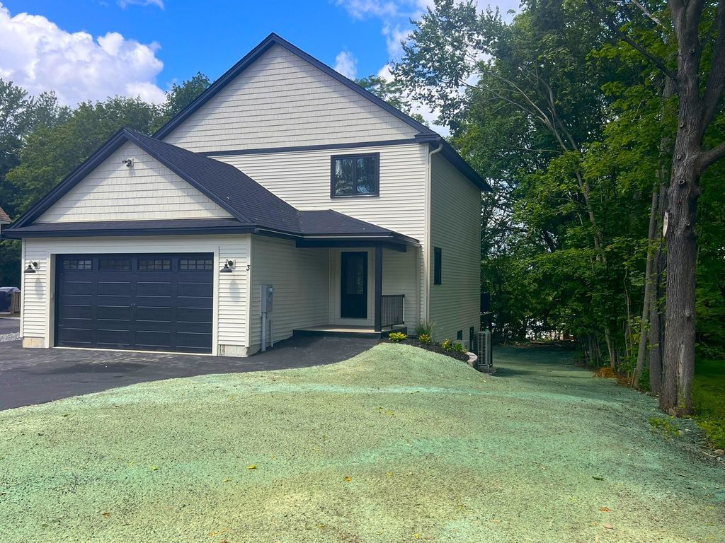 3 Crocket Street, Rochester, NH 03867 - See Est. Value, Schools & More