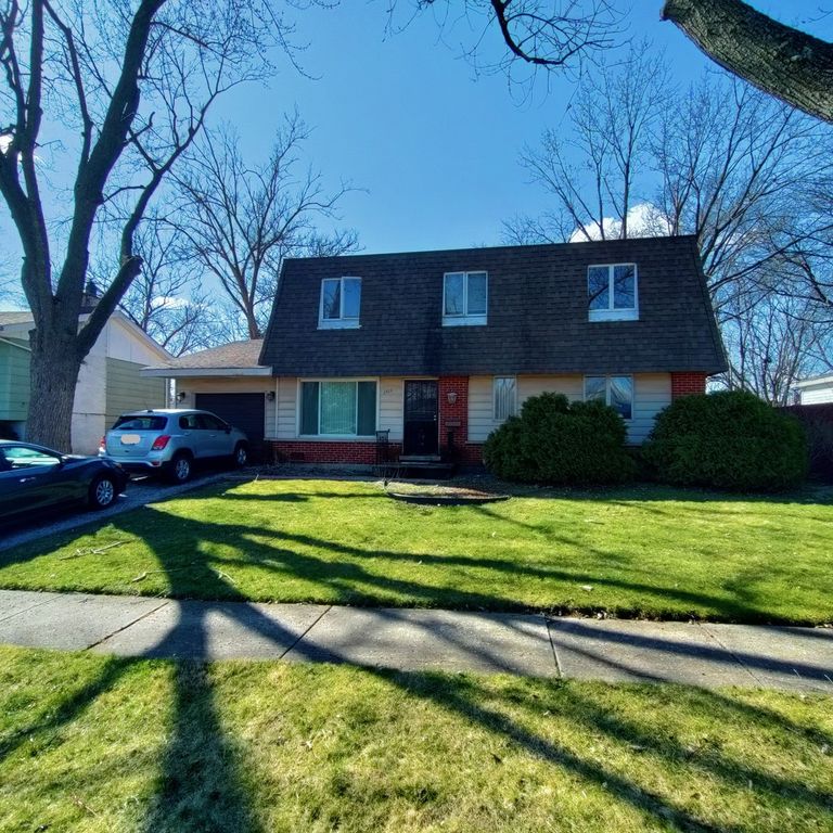 3522 Maple Ln, Hazel Crest, IL 60429 | Trulia