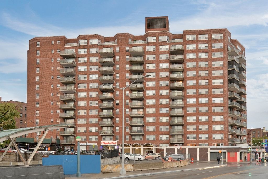 8515 Main St #2M, Jamaica, NY 11435 - See Est. Value, Schools & More