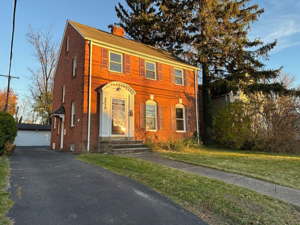 2239 S Taylor Rd, Cleveland Heights, OH 44118 - See Est. Value, Schools ...