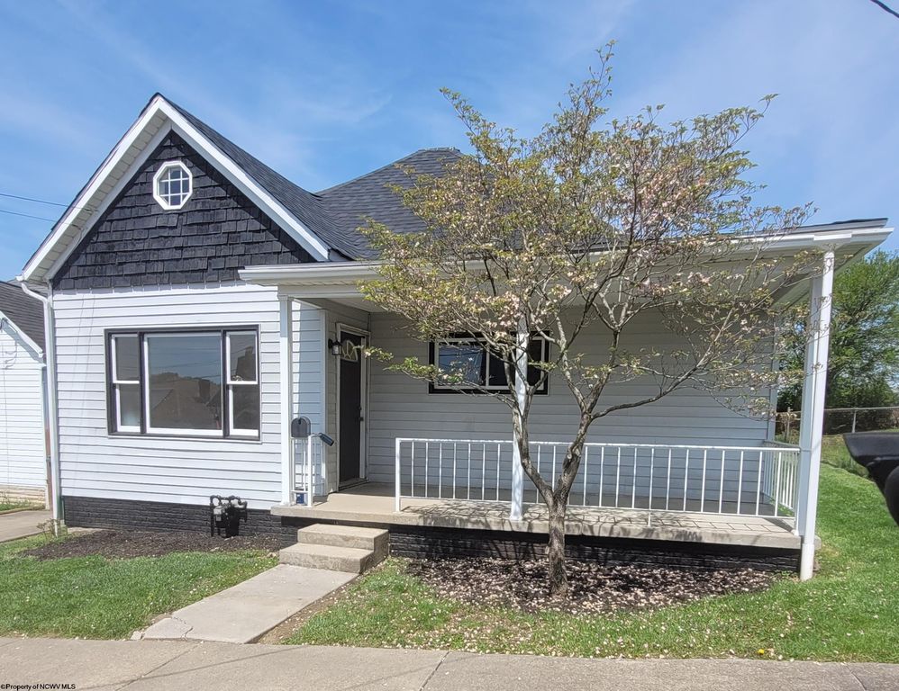 1224 N 15th St, Clarksburg, WV 26301 - See Est. Value, Schools & More