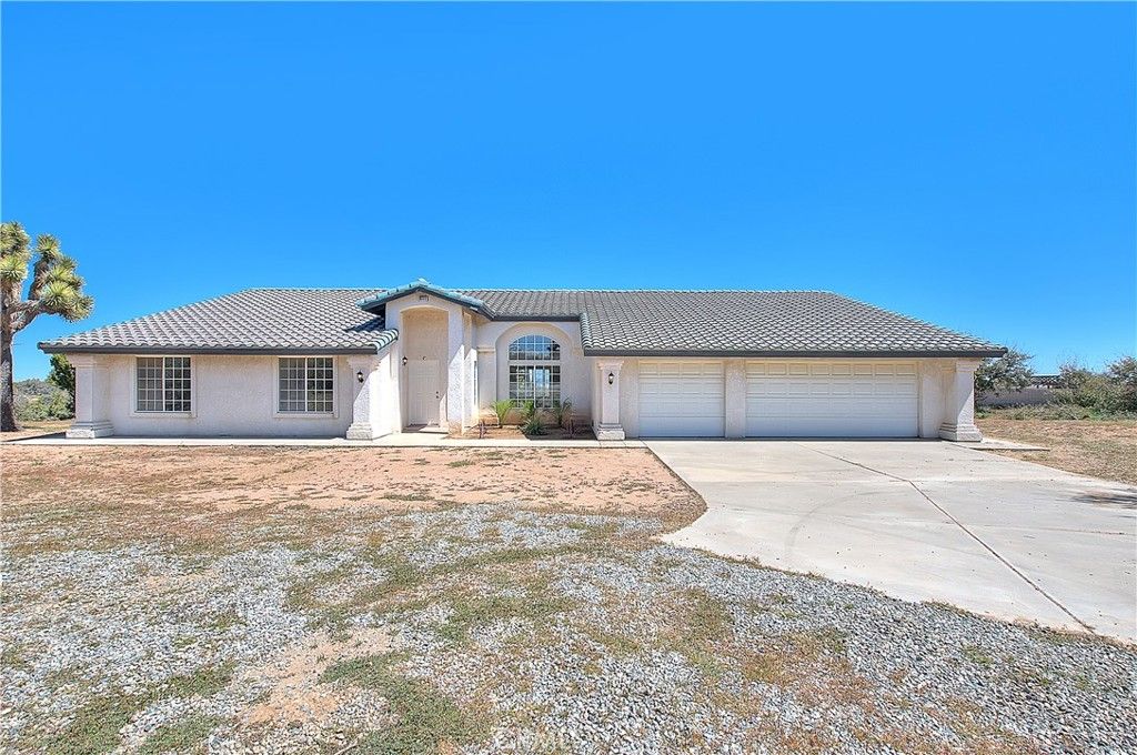 10722 Rodeo Rd, Oak Hills, CA 92344 - See Est. Value, Schools & More