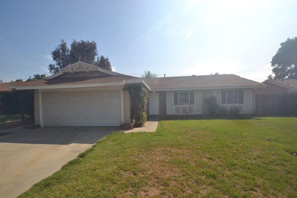 3034 Harrison St, Riverside, CA 92503 - See Est. Value, Schools & More
