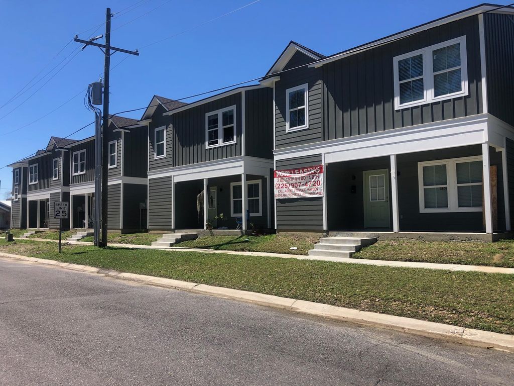 3214 Iowa St, Baton Rouge, LA 70802 - See Est. Value, Schools & More