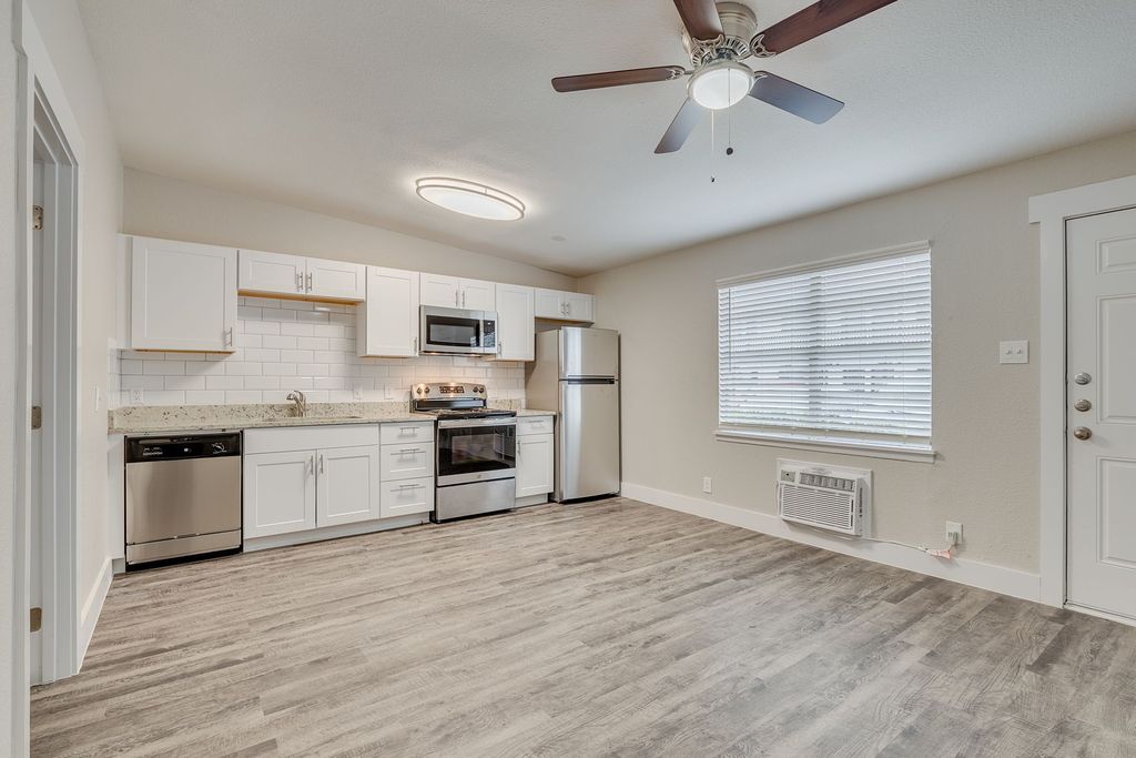 507 N Oak St #27, Arlington, TX 76011 - See Est. Value, Schools & More