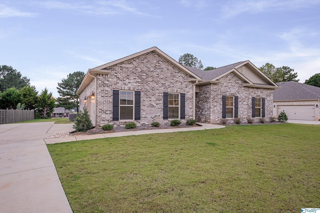 297 Dinner Tree Sq, Huntsville, AL 35811 | Trulia