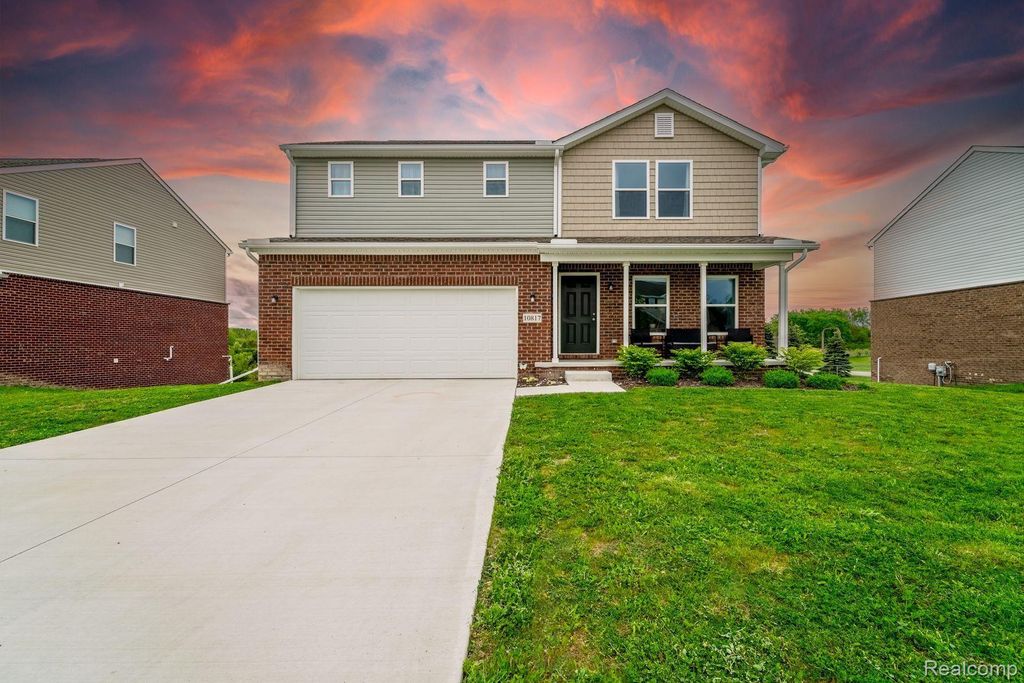10817 Lakeview Dr, Taylor, MI 48180 - See Est. Value, Schools & More