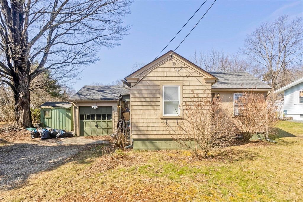 150 Pleasant St, East Brookfield, MA 01515 - See Est. Value, Schools & More