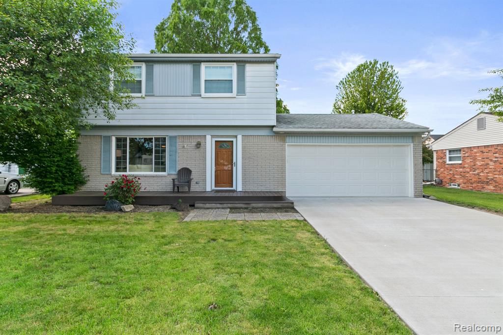 29314 Cambridge St, Flat Rock, MI 48134 | MLS# 20240037702 | Trulia