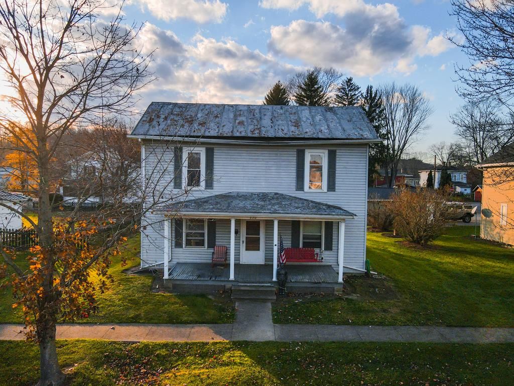 330 S Market St Loudonville Oh 44842 Trulia