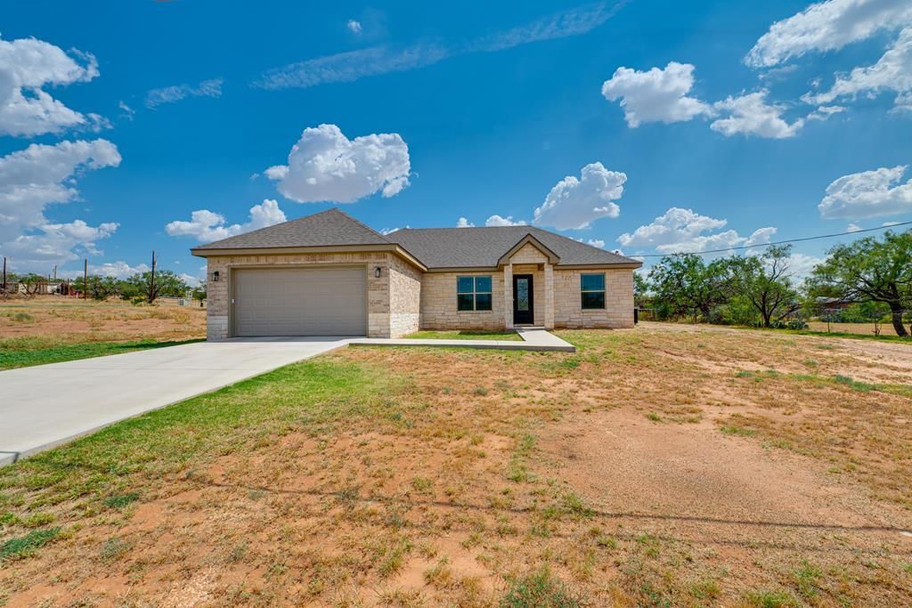 1103 Cypress, Big Spring, TX 79720 | MLS# 50085065 | Trulia