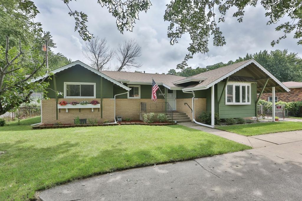 2019 Center St, Portage, IN 46368 - See Est. Value, Schools & More