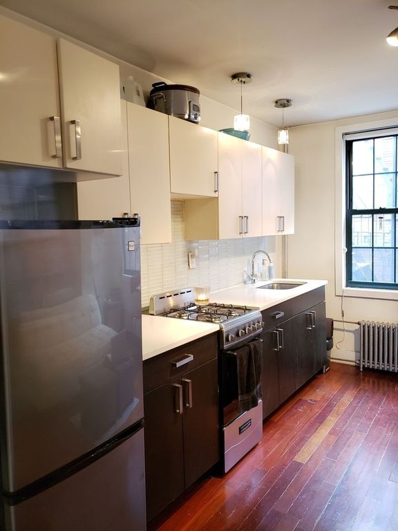 16 Stagg St #2LR, Brooklyn, NY 11206 - See Est. Value, Schools & More