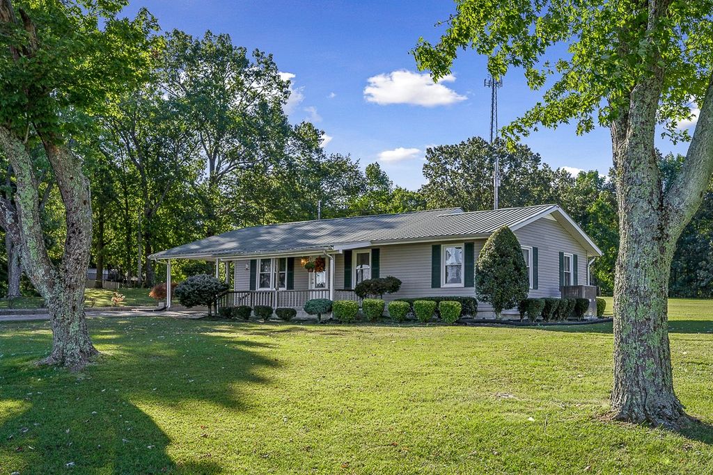 638 Gordon Adcock Rd, Smithville, TN 37166 - See Est. Value, Schools & More