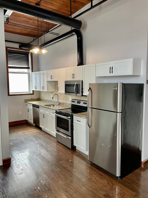 8 Nebraska St #11, Worcester, MA 01604 - See Est. Value, Schools & More