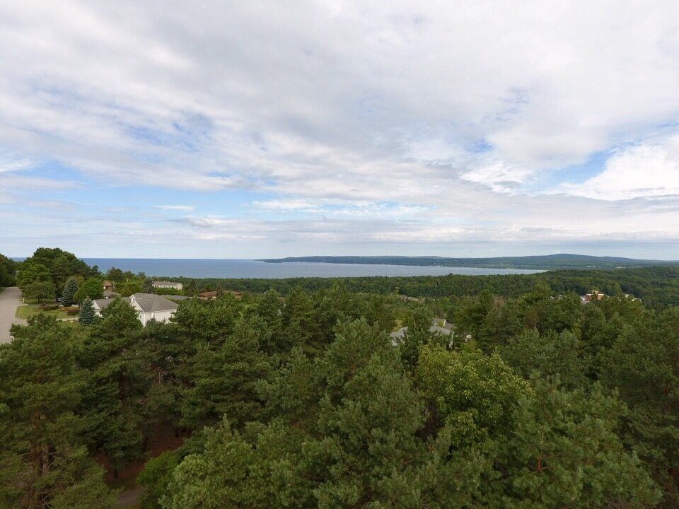 1384 Bay View Hts, Petoskey, MI 49770 - See Est. Value, Schools & More